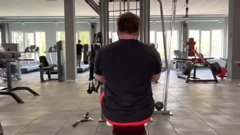 Deadlift Back Muscles Stock Videos – Royalty-Free HD & 4K Videos