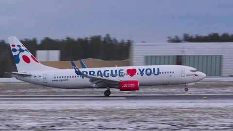 Boeing 737 Logo Stock Videos – Royalty-Free HD & 4K Videos | Pond5