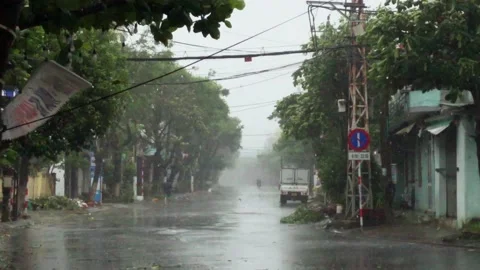 Strong Wind City Stock Videos – Royalty-Free HD & 4K Videos | Pond5