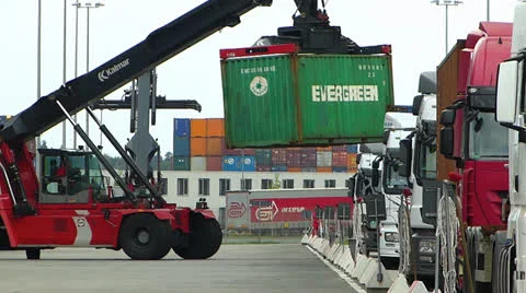 Truck lifting Evergreen container loadin... | Stock Video | Pond5