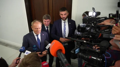 Public Music Voting Stock Videos – Royalty-Free HD & 4K Videos | Pond5