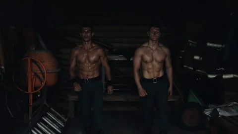 Men Walking Naked Stock Videos – Royalty-Free HD & 4K Videos | Page 3