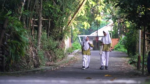 Muslim Teens Girls Stock Videos – Royalty-Free HD & 4K Videos | Pond5