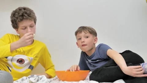 Eating Sloppy W Stock Videos – Royalty-Free HD & 4K Videos | Pond5