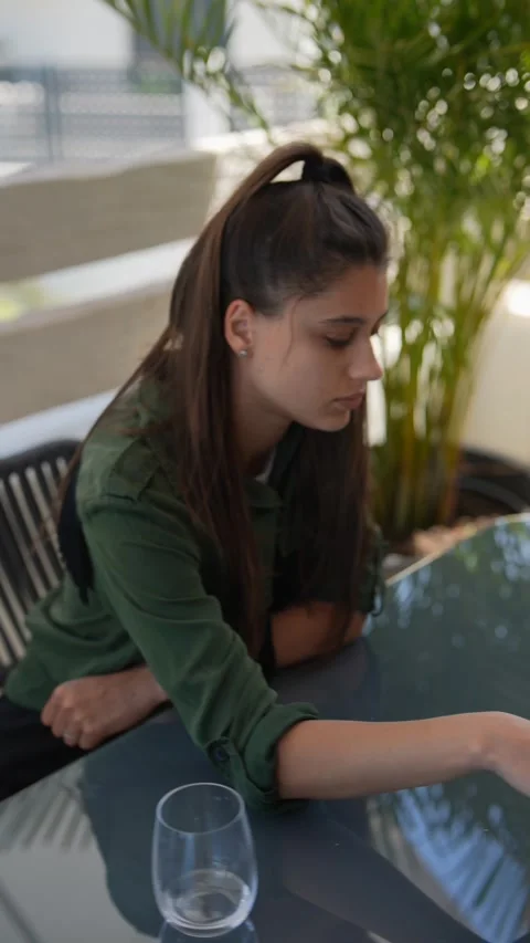 Women In Chess Stock Videos – Royalty-Free HD & 4K Videos | Page 2