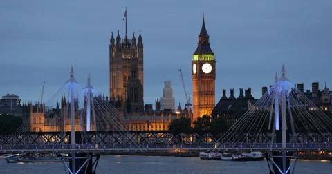 UHD 4K Parliament Big Ben Elizabeth Towe... | Stock Video | Pond5