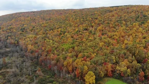 Unedited aerial video of the stunning fa... | Stock Video | Pond5