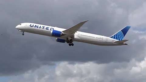 United Airlines Stock Video Footage | Royalty Free United Airlines Videos | Pond5