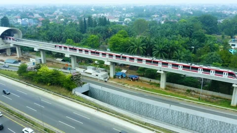 Unoperated LRT train on the elevated tra... | Stock Video | Pond5