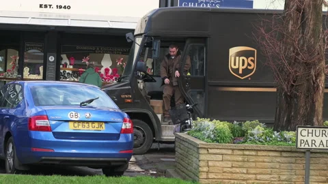 English Street Pickups Stock Videos – Royalty-Free HD & 4K Videos | Pond5