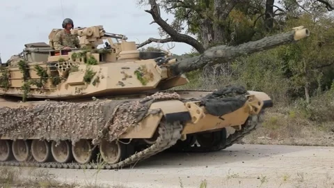 U.S. Army M1a Abrams battle tank travell... | Stock Video | Pond5
