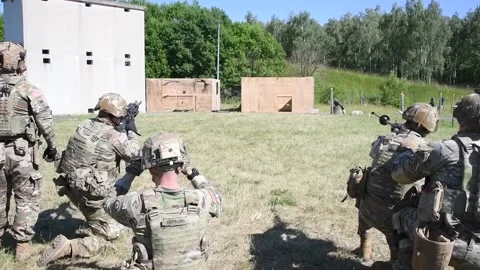 U.S. Army soldiers fire Grenade Rifle En... | Stock Video | Pond5