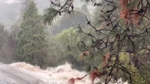US: Ongoing Storm Causes Flash Flooding,... | Stock Video | Pond5