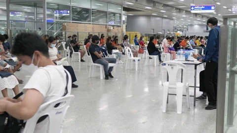 Waiting Mins Stock Videos – Royalty-Free HD & 4K Videos | Pond5