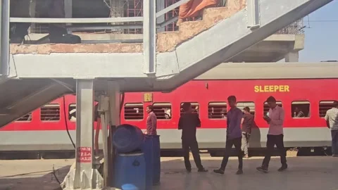 Vande Bharat Super Fast Sleeper Express ... | Stock Video | Pond5