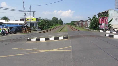 Railroad Crossing Stock Videos – Royalty-Free HD & 4K Videos | Page 5