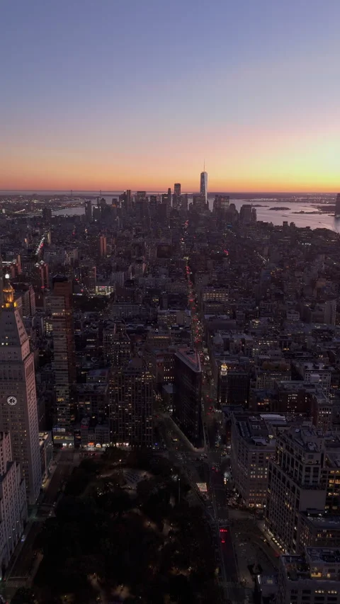 Vertical panoramic view capturing Washin... | Stock Video | Pond5