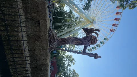 Vertical panoramic view of the statue wi... | Stock Video | Pond5