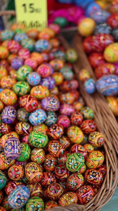 Screen Shot Folk Stock Videos – Royalty-Free HD & 4K Videos | Pond5