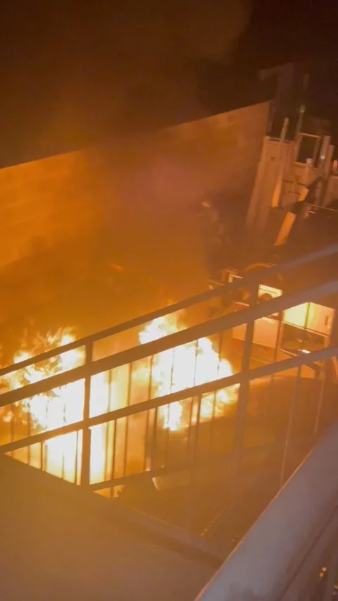 ) N Screen Stock Videos – Royalty-Free HD & 4K Videos