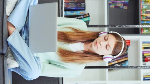 Song_Info Stock Videos – Royalty-Free HD & 4K Videos