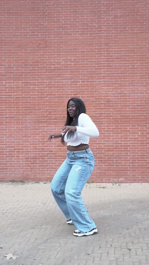 African Girls Trending Stock Videos – Royalty-Free HD & 4K Videos