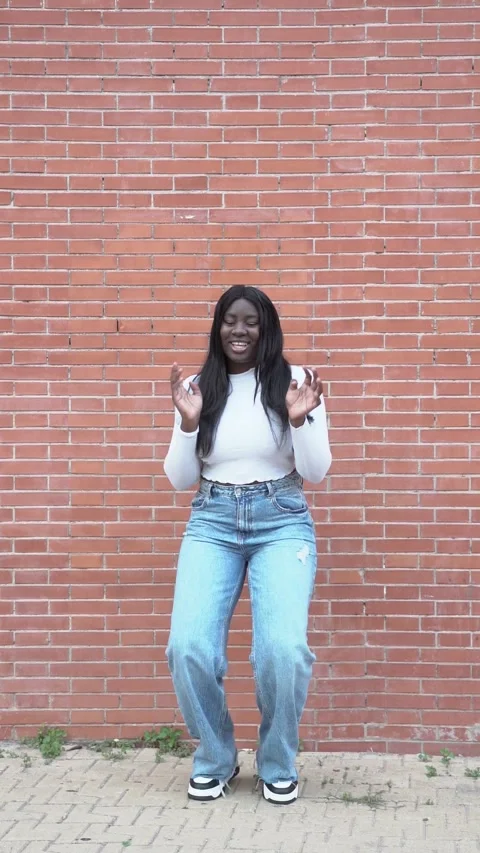 African Girls Trending Stock Videos – Royalty-Free HD & 4K Videos