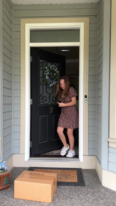 Sees Box Stock Videos – Royalty-Free HD & 4K Videos