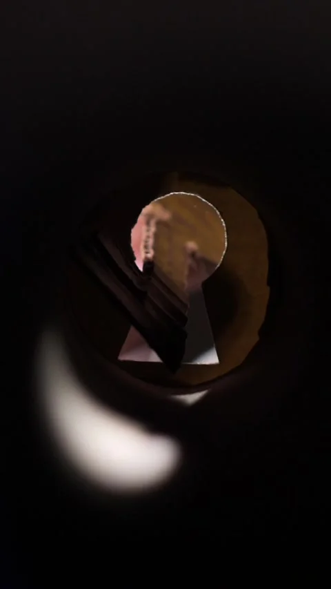 Boyeur Lock Stock Videos – Royalty-Free HD & 4K Videos