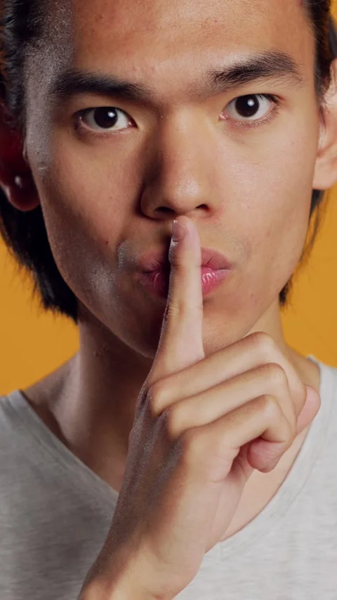 Vertical Sign Stock Videos – Royalty-Free HD & 4K Videos