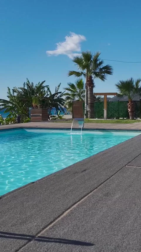 Crystal Video Upscaler Stock Videos – Royalty-Free HD & 4K Videos | Pond5