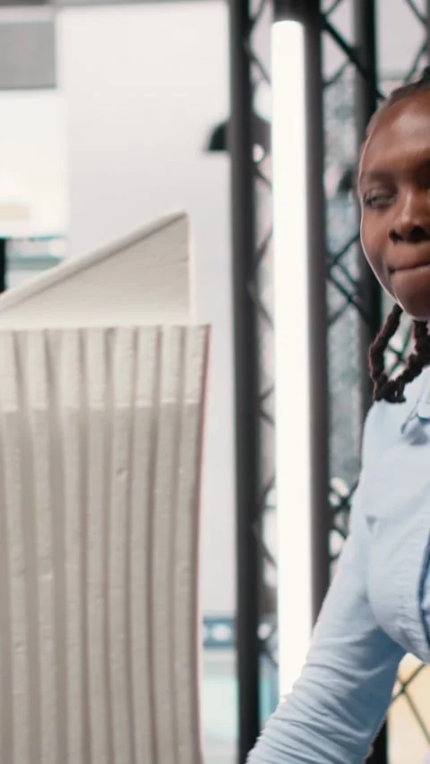 Video Experts Stock Videos – Royalty-Free HD & 4K Videos | Pond5