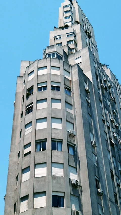 Vertical view of Kavanagh Building iconi... | Stock Video | Pond5