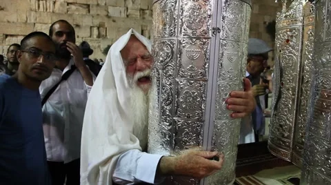 Very Old Kissing Stock Videos – Royalty-Free HD & 4K Videos