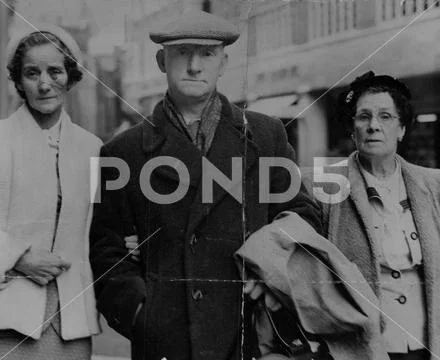 Victoria Cubberley And Husband John Cubberley With Ellen Gringer ...