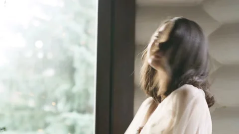 Stard Music Video Stock Videos – Royalty-Free HD & 4K Videos | Pond5