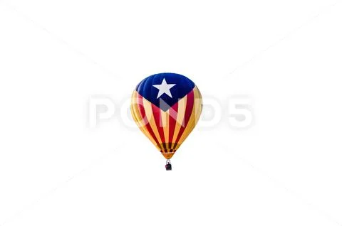 Photograph: View of the air balloon with the Estelada flag flying in a ...