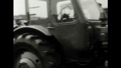 Vintage 16mm film 1978 Soviet Union trac... | Stock Video | Pond5