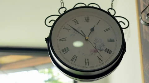 Vintage Style Clock Stock Videos – Royalty-Free HD & 4K Videos
