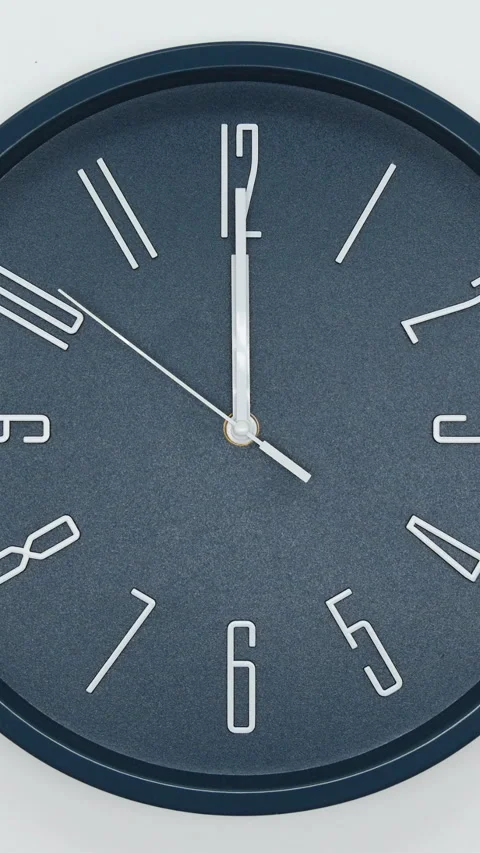 Se Clock On Stock Videos – Royalty-Free HD & 4K Videos