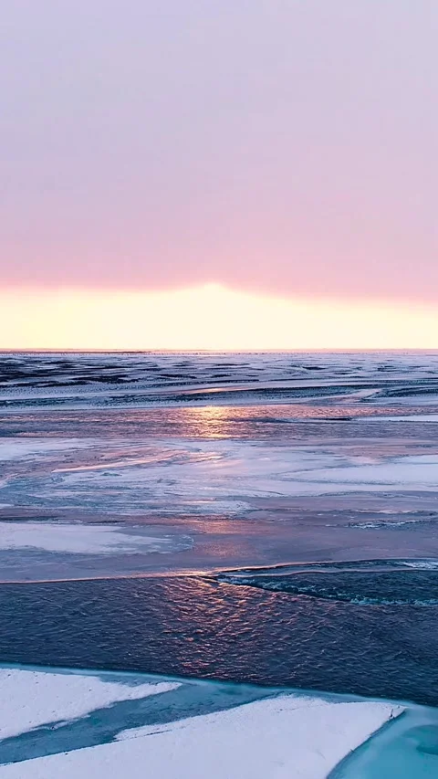 Frozen 2 Streaming Stock Videos – Royalty-Free HD & 4K Videos | Pond5