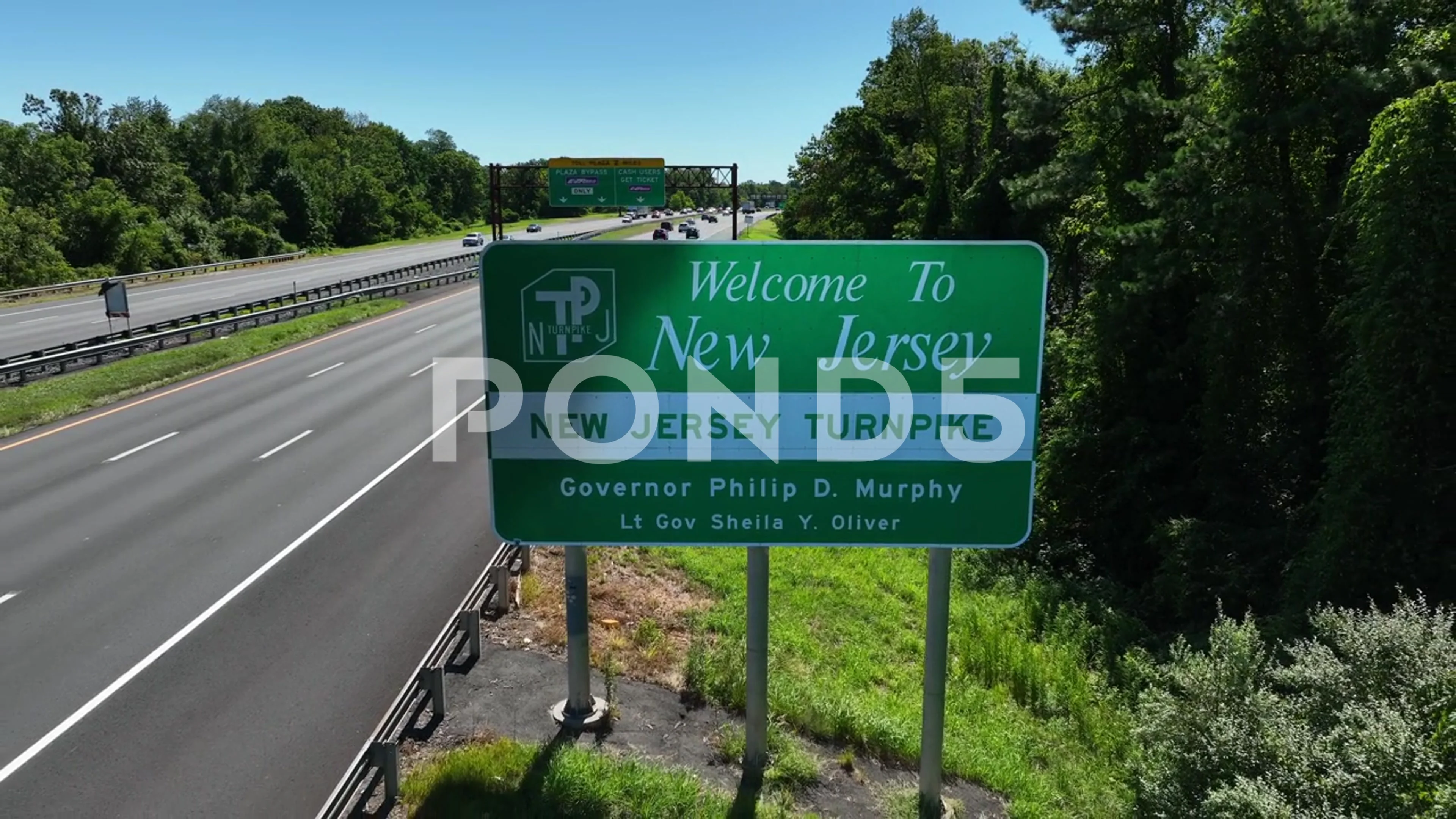 Welcome To Paramus Road