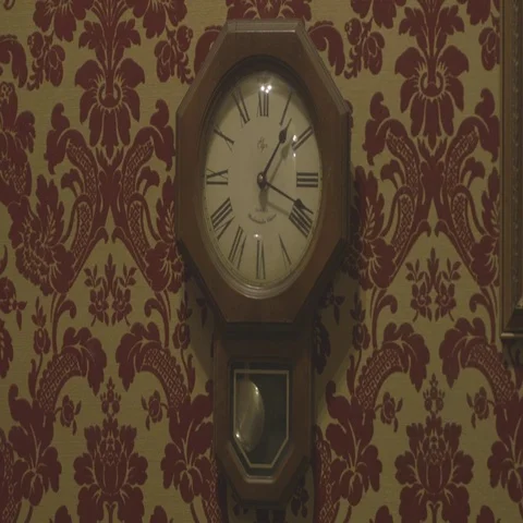 Clock Bar Stock Videos – Royalty-Free HD & 4K Videos | Pond5