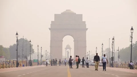 Wide shot of India gate | Stock Video | Pond5