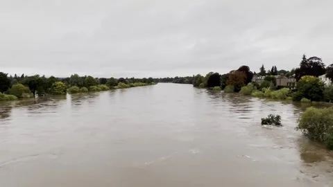 Wide static shot from Perth Bridge showi... | Stock Video | Pond5