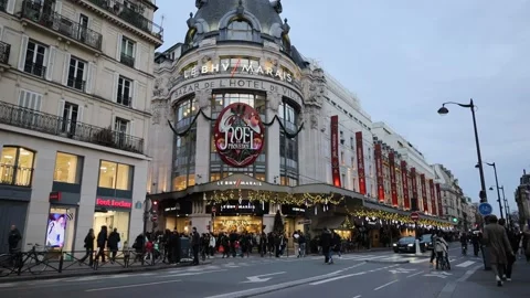 winter shopping in Le Marais , Paris | Stock Video | Pond5