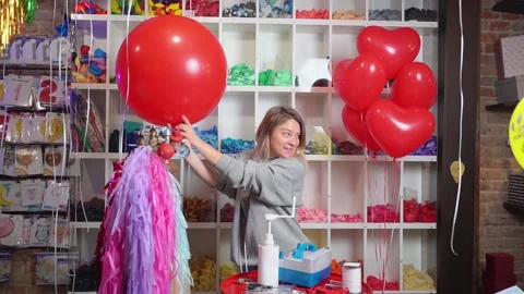 Balloon Inflate Helium Stock Videos – Royalty-Free HD & 4K Videos | Pond5