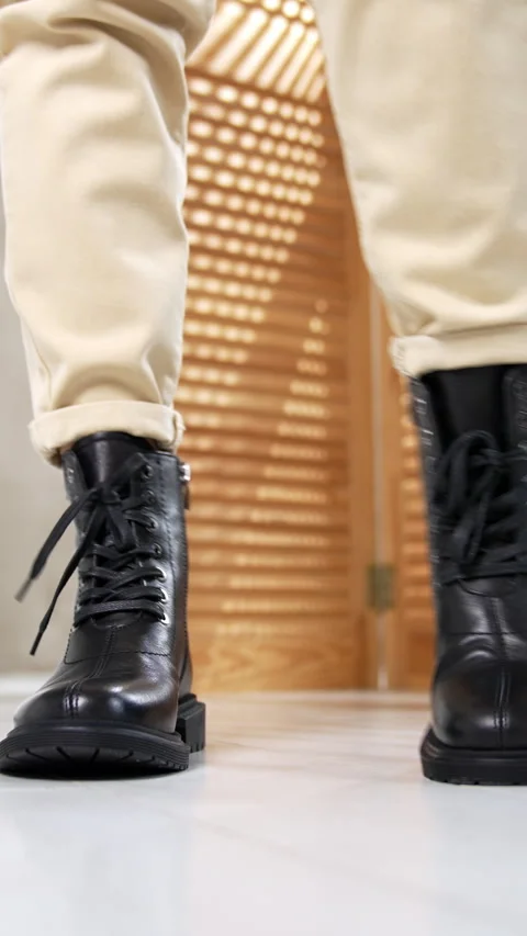 Black Light Catwalk Stock Videos – Royalty-Free HD & 4K Videos | Pond5