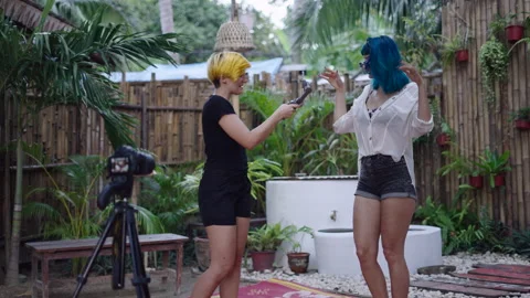 Tik Tok Dancers Stock Videos – Royalty-Free HD & 4K Videos