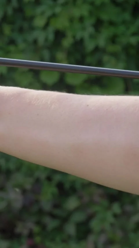 Bowstring Close Stock Videos – Royalty-Free HD & 4K Videos